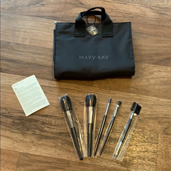 Mary Kay | Makeup | Mary Kay Essential Brush Set | Poshmark